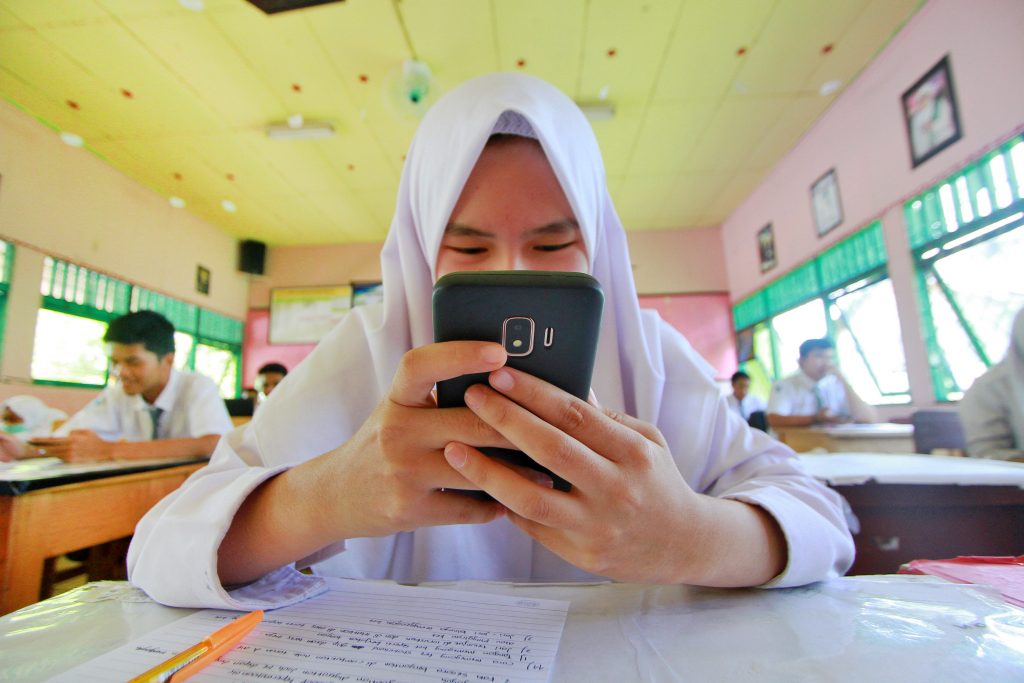 Fakta-Fakta Peningkatan Pengguna Internet di Indonesia - Dnews